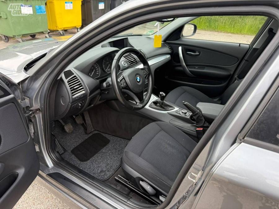BMW 120 2010 in Marijampole, with an engine capacity of 2.00 L and mileage of 277 thousand km for 3100 €, photo 8 on AUTOMOTO.COM.LV