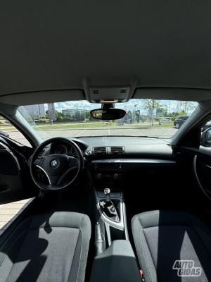 BMW 120 2010 in Vilnius, with an engine capacity of 2.00 L and mileage of 321 thousand km for 2600 €, photo 9 on AUTOMOTO.COM.LV
