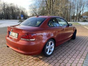 Red BMW 120 2007 in Talsi, with an engine capacity of 2.00 L and mileage of 386 thousand km for 6900 €, photo 7 on AUTOMOTO.COM.LV