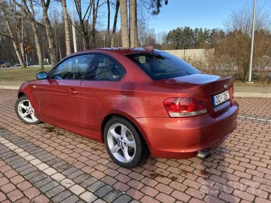 Red BMW 120 2007 in Talsi, with an engine capacity of 2.00 L and mileage of 386 thousand km for 6900 €, photo 12 on AUTOMOTO.COM.LV