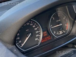 Red BMW 120 2007 in Talsi, with an engine capacity of 2.00 L and mileage of 386 thousand km for 6900 €, photo 16 on AUTOMOTO.COM.LV