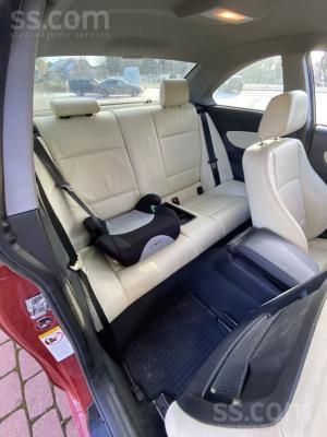 Red BMW 120 2007 in Talsi, with an engine capacity of 2.00 L and mileage of 386 thousand km for 6900 €, photo 23 on AUTOMOTO.COM.LV