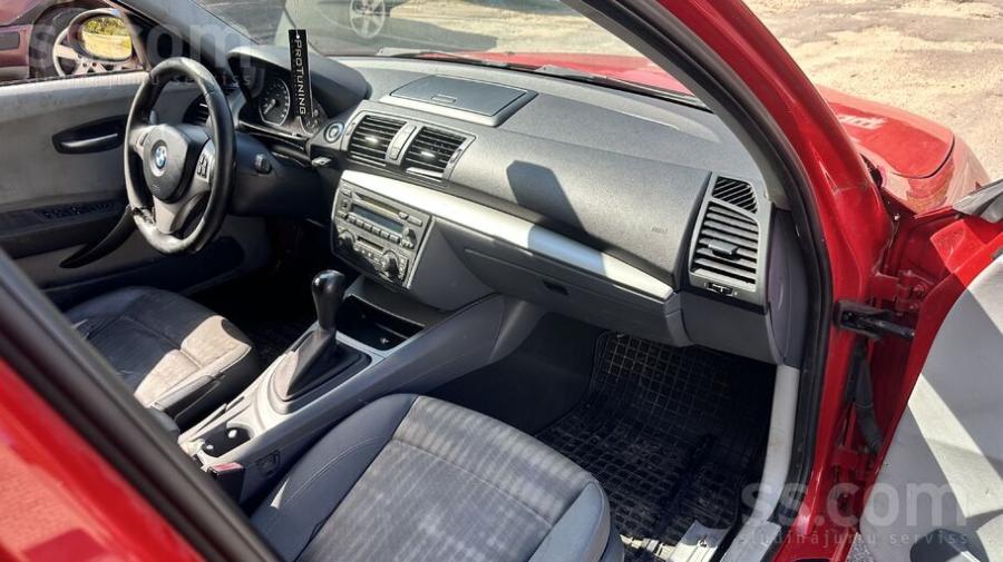 Red BMW 120 2005 in Riga, with an engine capacity of 2.00 L and mileage of 215 thousand km for 1300 €, photo 9 on AUTOMOTO.COM.LV