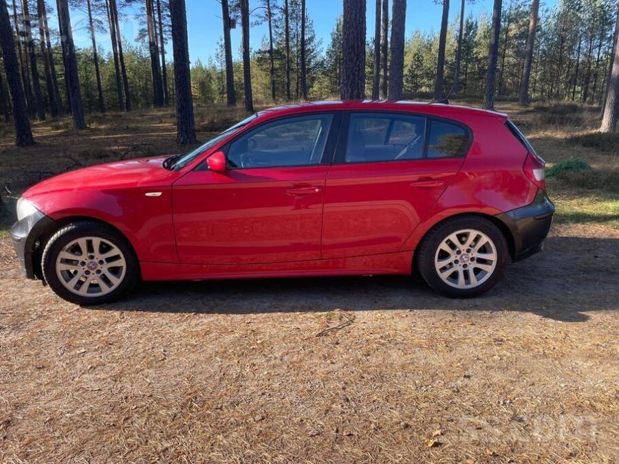 Sarkans BMW 120 2005 Rīga, ar dzinēja tilpumu 2.00 L un nobraukumu 220 tūkst. km par 1200 €, foto 5 vietnē AUTOMOTO.COM.LV