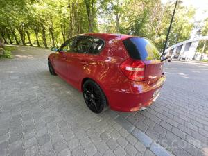 Red BMW 120 2008 in Liepaja, with an engine capacity of 2.00 L and mileage of 244 thousand km for 4290 €, photo 4 on AUTOMOTO.COM.LV