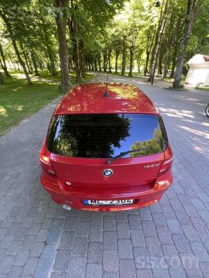 Red BMW 120 2008 in Liepaja, with an engine capacity of 2.00 L and mileage of 244 thousand km for 4290 €, photo 6 on AUTOMOTO.COM.LV