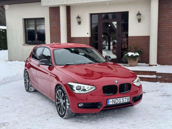 Red BMW 120 2011 in Klaipeda, with an engine capacity of 2.00 L and mileage of 249 thousand km for 6450 €, photo 3 on AUTOMOTO.COM.LV