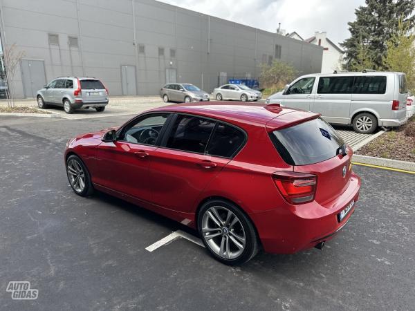 Sarkans BMW 120 2012 Viļņa, ar dzinēja tilpumu 2.00 L un nobraukumu 248 tūkst. km par 7200 €, foto 6 vietnē AUTOMOTO.COM.LV