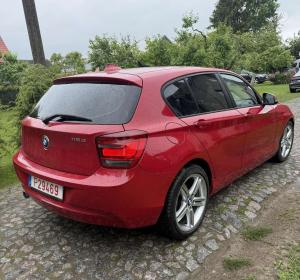 Red BMW 120 2012 in Sakiai, with an engine capacity of 2.00 L and mileage of 221 thousand km for 5400 €, photo 5 on AUTOMOTO.COM.LV