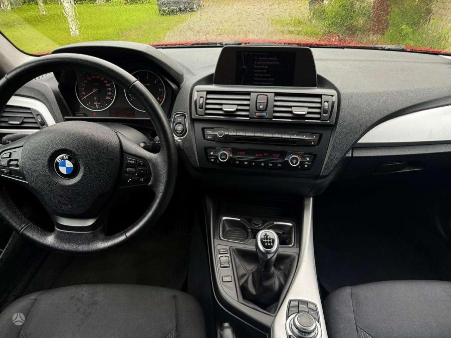 Red BMW 120 2012 in Sakiai, with an engine capacity of 2.00 L and mileage of 221 thousand km for 5400 €, photo 6 on AUTOMOTO.COM.LV