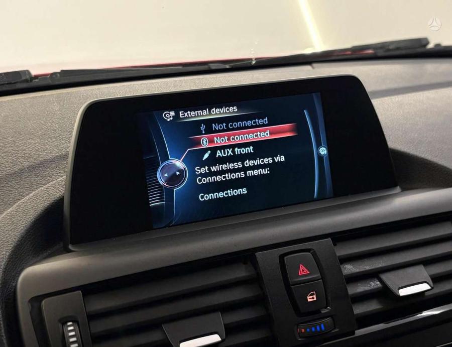 Red BMW 120 2015 in Marijampole, with an engine capacity of 2.00 L and mileage of 232 thousand km for 8200 €, photo 35 on AUTOMOTO.COM.LV