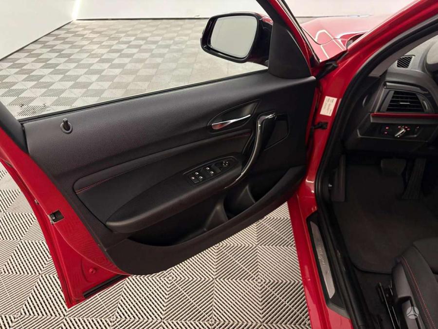 Red BMW 120 2015 in Marijampole, with an engine capacity of 2.00 L and mileage of 232 thousand km for 8200 €, photo 71 on AUTOMOTO.COM.LV
