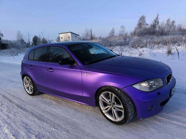 Violet BMW 120 2007 in Siauliai, with an engine capacity of 2.00 L and mileage of 300 thousand km for 4200 €, photo 1 on AUTOMOTO.COM.LV