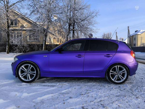 Violet BMW 120 2007 in Siauliai, with an engine capacity of 2.00 L and mileage of 300 thousand km for 4200 €, photo 3 on AUTOMOTO.COM.LV