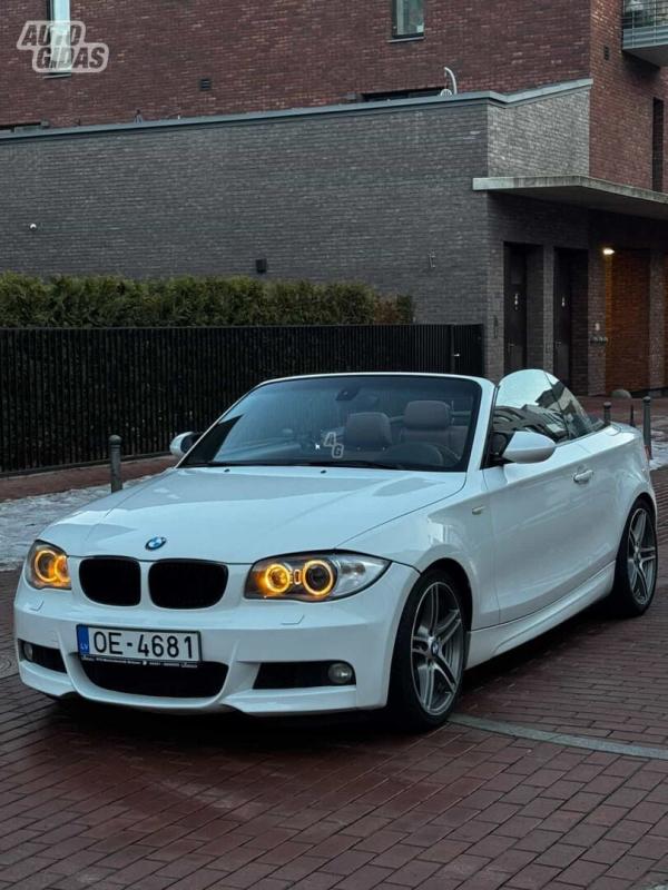 White BMW 120 2010 in Vilnius, with an engine capacity of 2.00 L and mileage of 300 thousand km for 7900 €, photo 5 on AUTOMOTO.COM.LV