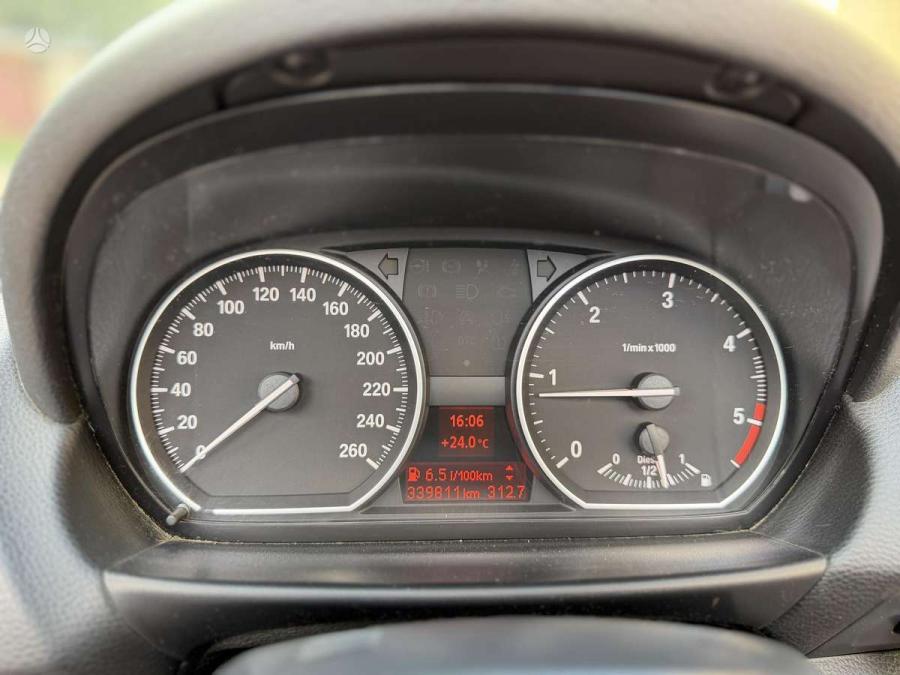 Белый БМВ 120 2010 в Каунас, объемом двигателя 2.00 л и пробегом 330 тыс. км за 4600 €, фото 13 на AUTOMOTO.COM.LV