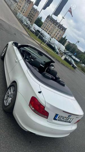 White BMW 120 2011 in Riga, with an engine capacity of 2.00 L and mileage of 223 thousand km for 5220 €, photo 7 on AUTOMOTO.COM.LV