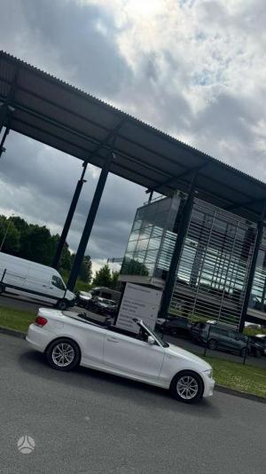 White BMW 120 2011 in Riga, with an engine capacity of 2.00 L and mileage of 223 thousand km for 5220 €, photo 8 on AUTOMOTO.COM.LV