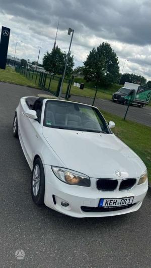 White BMW 120 2011 in Riga, with an engine capacity of 2.00 L and mileage of 223 thousand km for 5220 €, photo 9 on AUTOMOTO.COM.LV