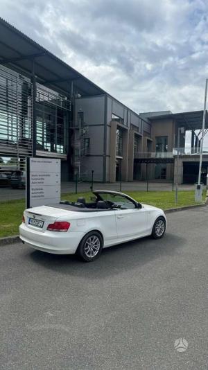 White BMW 120 2011 in Riga, with an engine capacity of 2.00 L and mileage of 223 thousand km for 5220 €, photo 10 on AUTOMOTO.COM.LV
