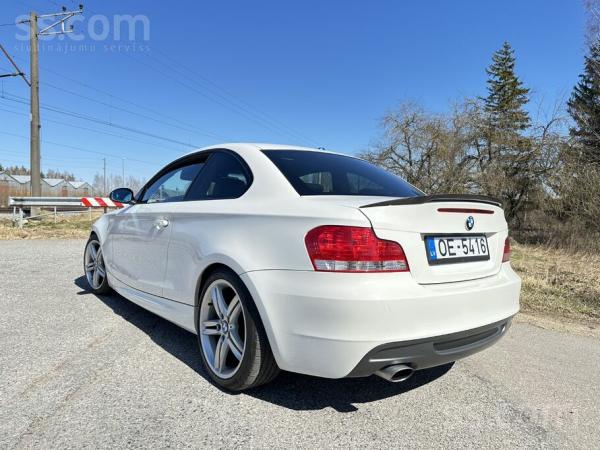 White BMW 120 2008 in Riga, with an engine capacity of 2.00 L and mileage of 273 thousand km for 6400 €, photo 7 on AUTOMOTO.COM.LV