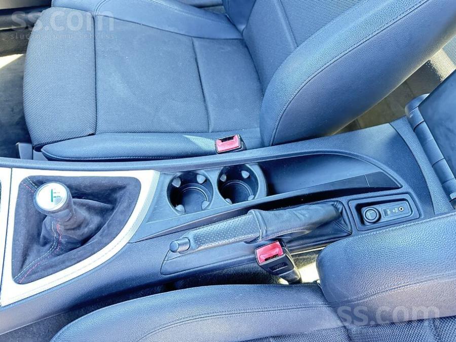Balts BMW 120 2008 Rīga, ar dzinēja tilpumu 2.00 L un nobraukumu 273 tūkst. km par 6400 €, foto 14 vietnē AUTOMOTO.COM.LV
