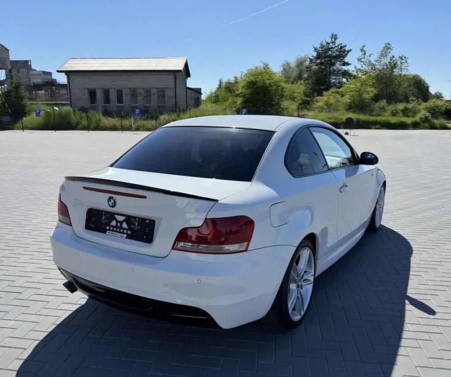 Balts BMW 120 2008 Telšiai, ar dzinēja tilpumu 2.00 L un nobraukumu 235 tūkst. km par 6290 €, foto 11 vietnē AUTOMOTO.COM.LV