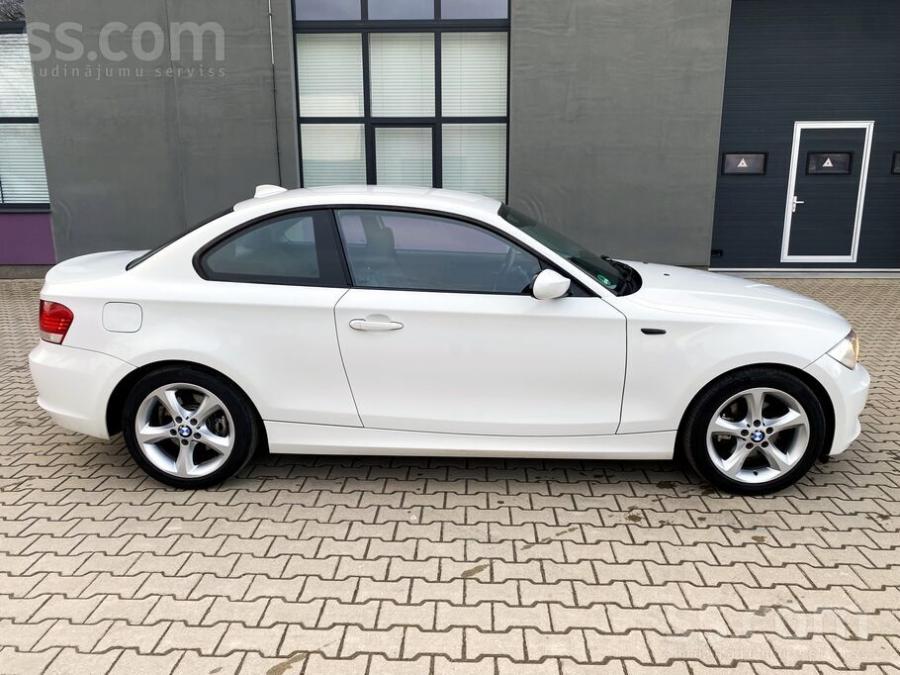 Balts BMW 120 2009 Rīga, ar dzinēja tilpumu 2.00 L un nobraukumu 300 tūkst. km par 5500 €, foto 28 vietnē AUTOMOTO.COM.LV