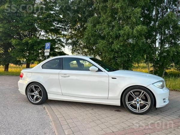 Balts BMW 120 2009 Rīga, ar dzinēja tilpumu 2.00 L un nobraukumu 274 tūkst. km par 6300 €, foto 6 vietnē AUTOMOTO.COM.LV