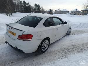 White BMW 120 2010 in Radviliskis, with an engine capacity of 2.00 L and mileage of 291 thousand km for 2300 €, photo 5 on AUTOMOTO.COM.LV
