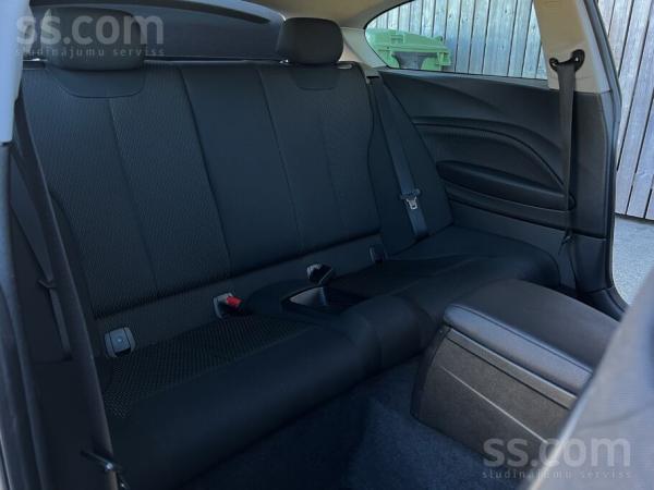 White BMW 120 2012 in Cesis, with an engine capacity of 2.00 L and mileage of 257 thousand km for 4500 €, photo 9 on AUTOMOTO.COM.LV