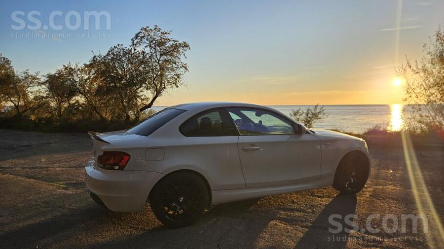 Balts BMW 120 2012 Rīga, ar dzinēja tilpumu 2.00 L un nobraukumu 238 tūkst. km par 7499 €, foto 4 vietnē AUTOMOTO.COM.LV
