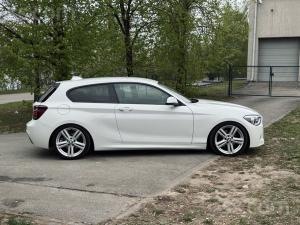 White BMW 120 2013 in Riga, with an engine capacity of 2.00 L and mileage of 262 thousand km for 8900 €, photo 5 on AUTOMOTO.COM.LV