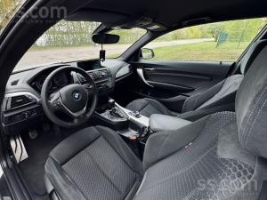 White BMW 120 2013 in Riga, with an engine capacity of 2.00 L and mileage of 262 thousand km for 8900 €, photo 7 on AUTOMOTO.COM.LV