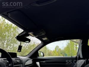 White BMW 120 2013 in Riga, with an engine capacity of 2.00 L and mileage of 262 thousand km for 8900 €, photo 8 on AUTOMOTO.COM.LV