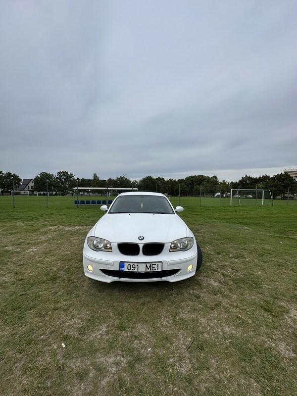 White BMW 120 2004 in Tallinn, with an engine capacity of 2.00 L and mileage of 404 thousand km for 2300 €, photo 10 on AUTOMOTO.COM.LV