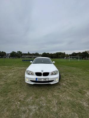 White BMW 120 2004 in Tallinn, with an engine capacity of 2.00 L and mileage of 404 thousand km for 2300 €, photo 10 on AUTOMOTO.COM.LV
