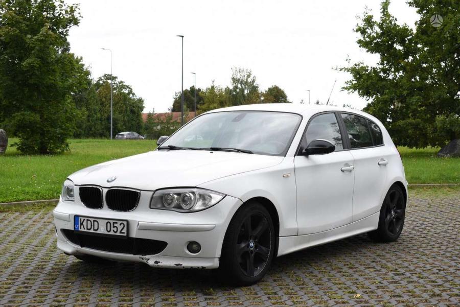 Balts BMW 120 2005 Panevēža, ar dzinēja tilpumu 2.00 L un nobraukumu 322 tūkst. km par 2300 €, foto 3 vietnē AUTOMOTO.COM.LV
