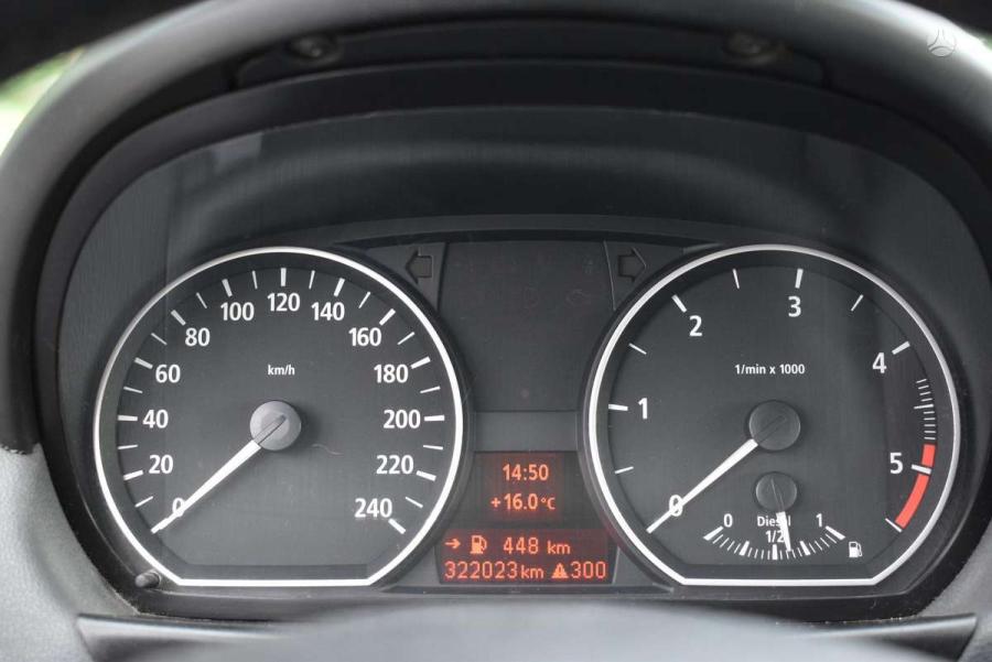 Balts BMW 120 2005 Panevēža, ar dzinēja tilpumu 2.00 L un nobraukumu 322 tūkst. km par 2300 €, foto 17 vietnē AUTOMOTO.COM.LV