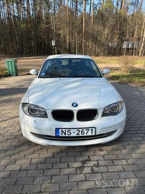 Balts BMW 120 2007 Rīga, ar dzinēja tilpumu 2.00 L un nobraukumu 206 tūkst. km par 3800 €, foto  vietnē AUTOMOTO.COM.LV