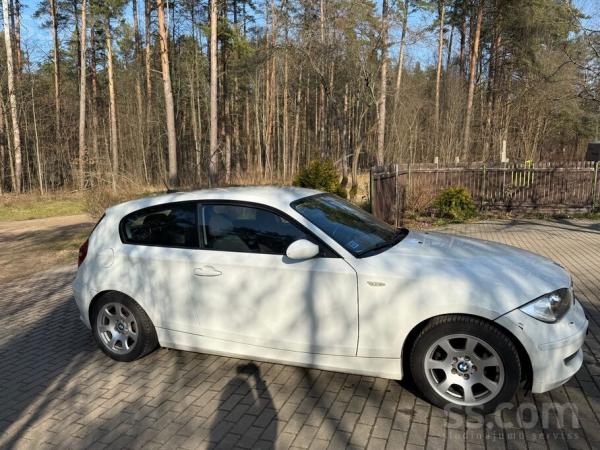White BMW 120 2007 in Riga, with an engine capacity of 2.00 L and mileage of 206 thousand km for 3800 €, photo 4 on AUTOMOTO.COM.LV
