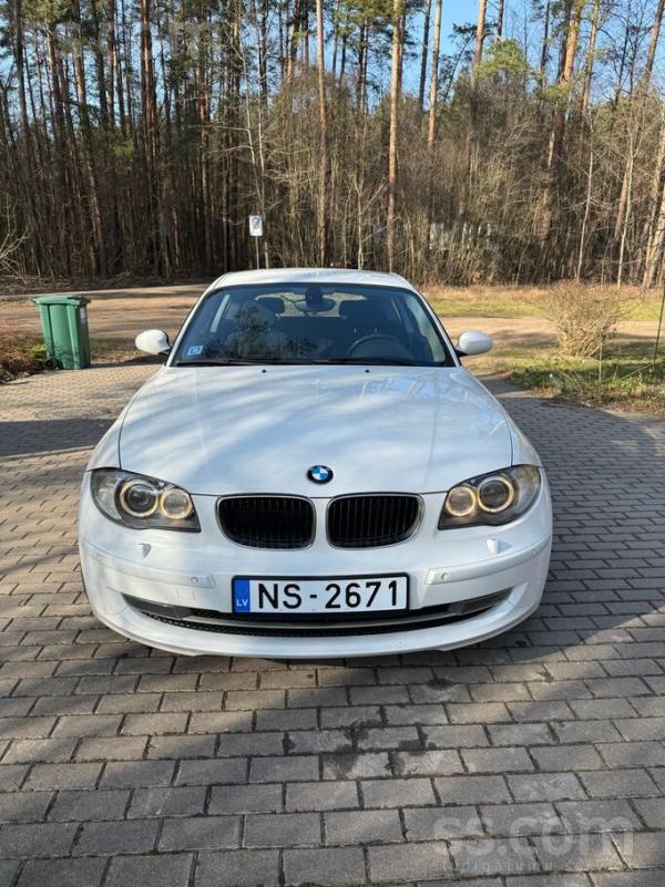 White BMW 120 2007 in Riga, with an engine capacity of 2.00 L and mileage of 206 thousand km for 3800 €, photo 7 on AUTOMOTO.COM.LV
