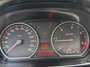 White BMW 120 2007 in Kaunas, with an engine capacity of 2.00 L and mileage of 350 thousand km for 5300 €, photo 18 on AUTOMOTO.COM.LV