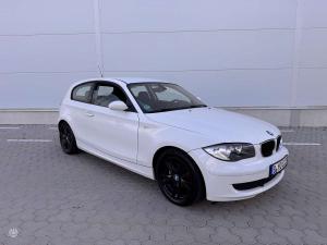 White BMW 120 2007 in Vilnius, with an engine capacity of 2.00 L and mileage of 313 thousand km for 3150 €, photo 3 on AUTOMOTO.COM.LV