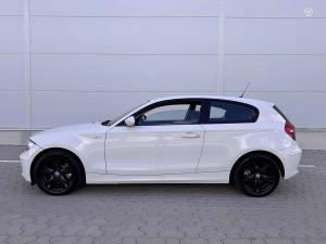 White BMW 120 2007 in Vilnius, with an engine capacity of 2.00 L and mileage of 313 thousand km for 3150 €, photo 4 on AUTOMOTO.COM.LV
