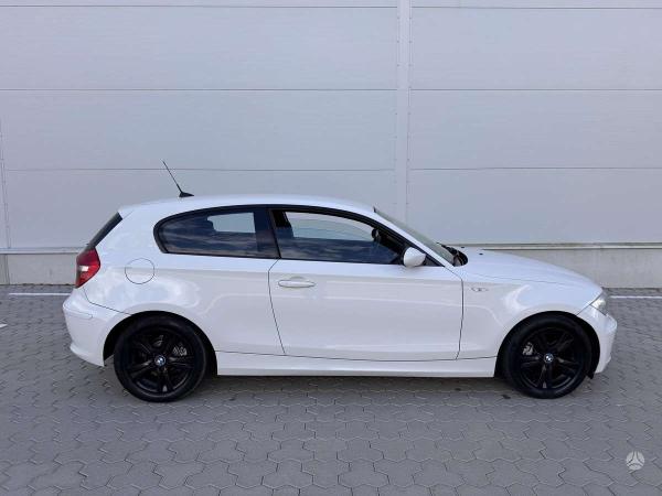 BMW 120 2007 Viļņa vietnē Balts BMW 120 2007 Viļņa, ar dzinēja tilpumu 2.00 L un nobraukumu 313 tūkst. km par 3150 €, foto 5 vietnē AUTOMOTO.COM.LV