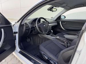 White BMW 120 2007 in Vilnius, with an engine capacity of 2.00 L and mileage of 313 thousand km for 3150 €, photo 11 on AUTOMOTO.COM.LV