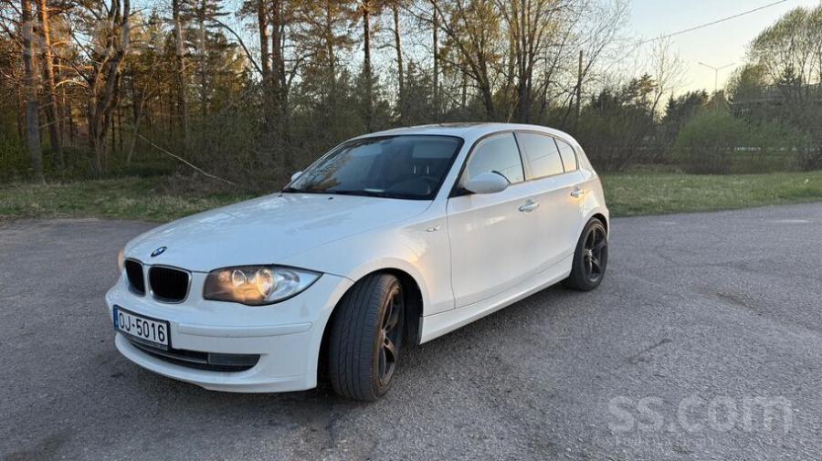 Balts BMW 120 2008 Rīga, ar dzinēja tilpumu 2.00 L un nobraukumu 332 tūkst. km par 3800 €, foto 4 vietnē AUTOMOTO.COM.LV