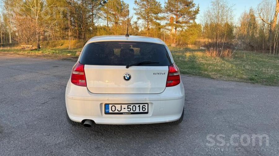 Balts BMW 120 2008 Rīga, ar dzinēja tilpumu 2.00 L un nobraukumu 332 tūkst. km par 3800 €, foto 6 vietnē AUTOMOTO.COM.LV