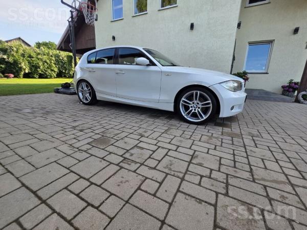 Balts BMW 120 2008 Tukums, ar dzinēja tilpumu 2.00 L un nobraukumu 229 tūkst. km par 3900 €, foto 1 vietnē AUTOMOTO.COM.LV